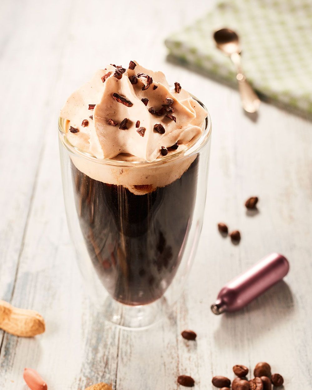 Kaffee-Topping mit Erdnussbutter & Chai » Rezept - iSi