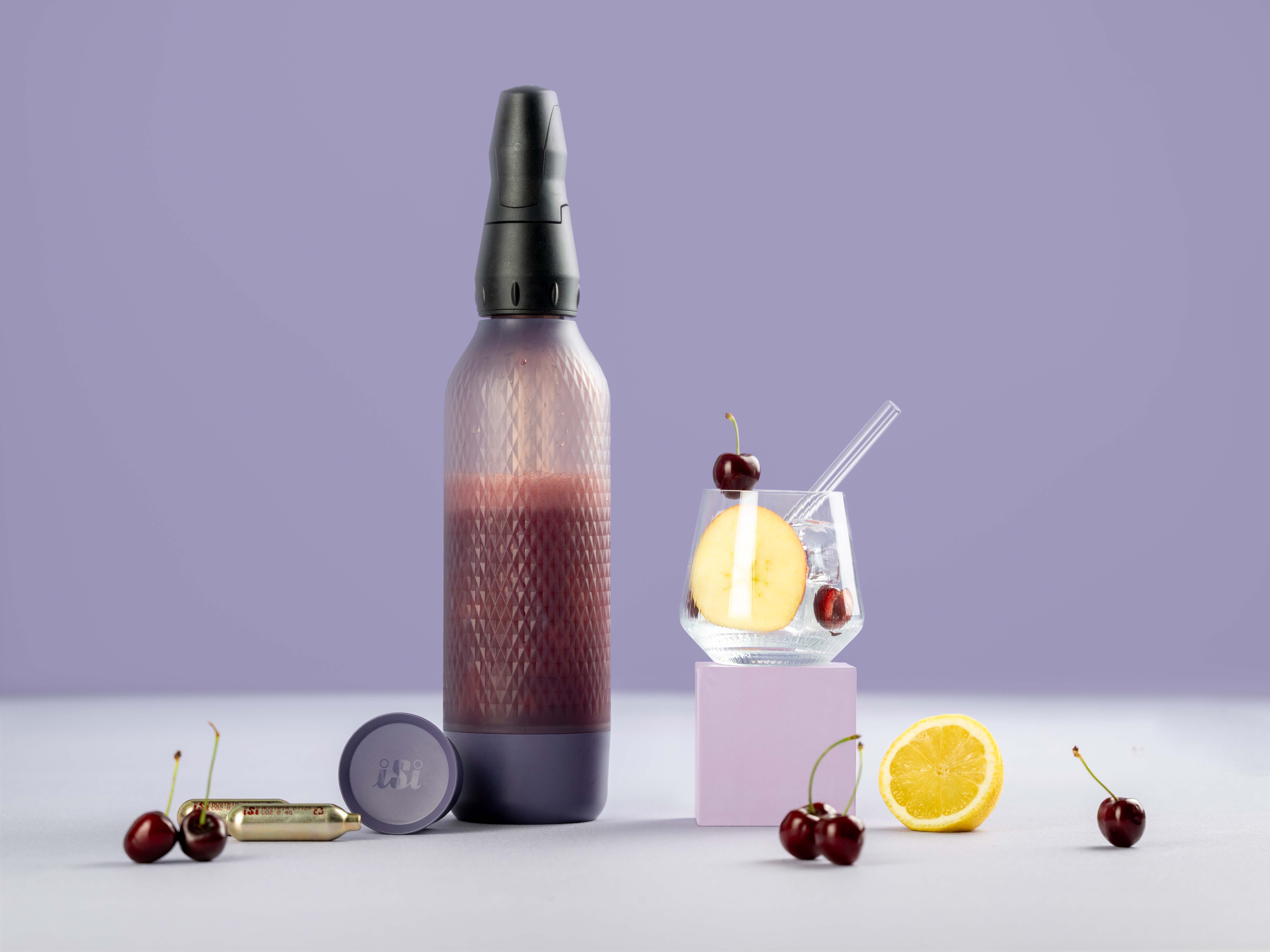 Sparkling Cherry-Apple Tea - iSi